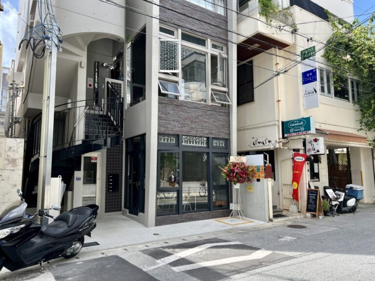 新オープン！LITOR(リッター)は今話題のフルーツバーガーのカフェ！本格コーヒーも楽しめる！ - おきなわめぐり